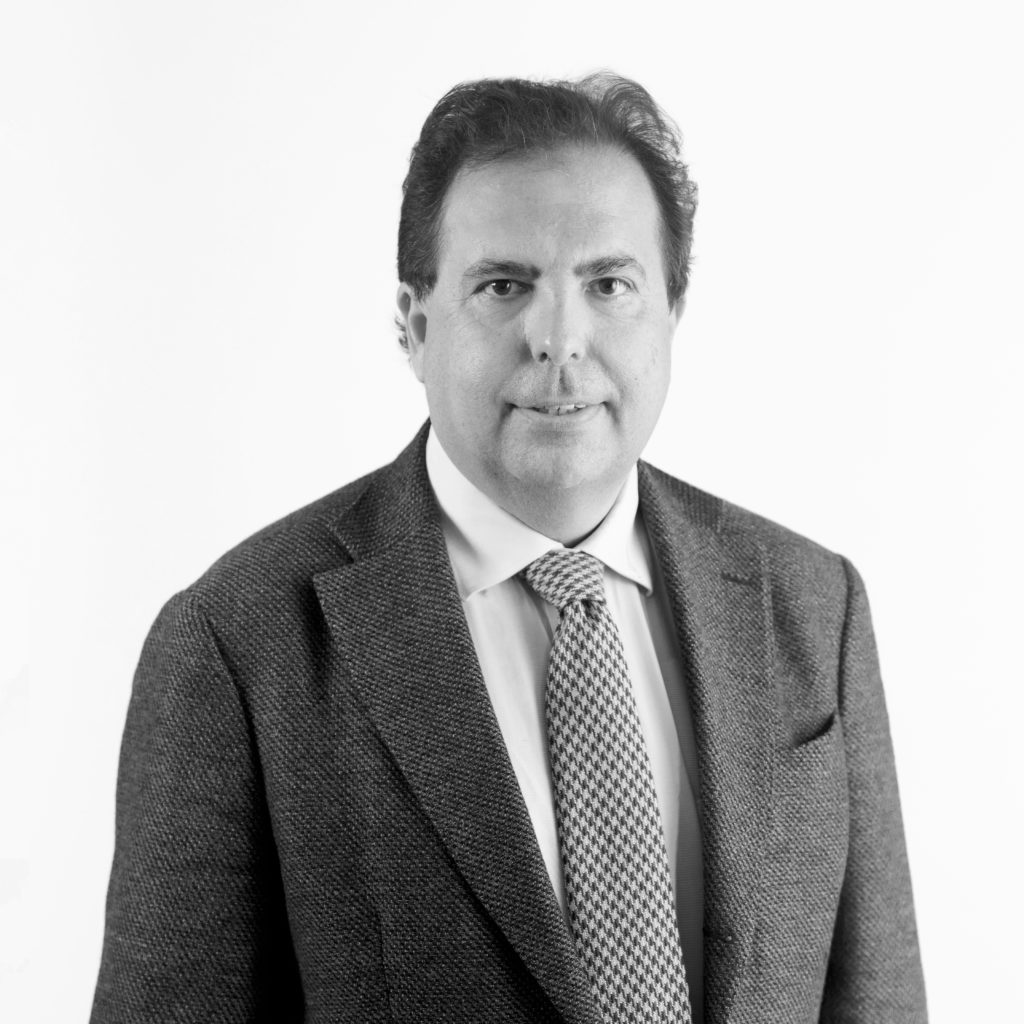 ANGULO, Alejandro - Grau & Angulo Abogados